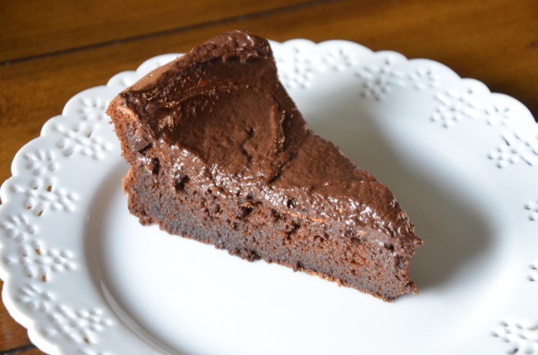 Fabulous Fallen Cake with Avocado Frosting – gluten free zen